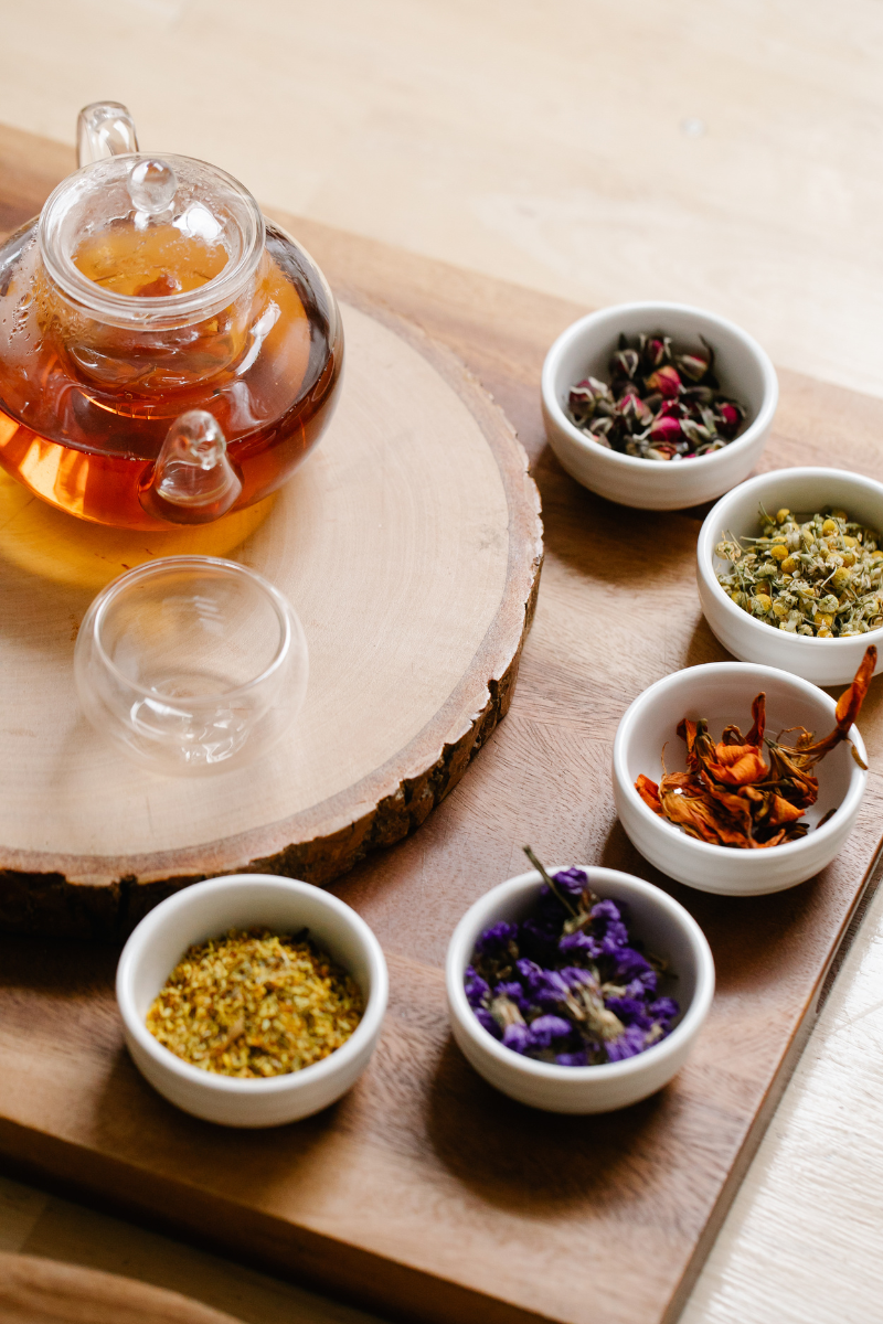 The Ultimate Herbal Wellness Guide: Benefits, Uses, and Safety